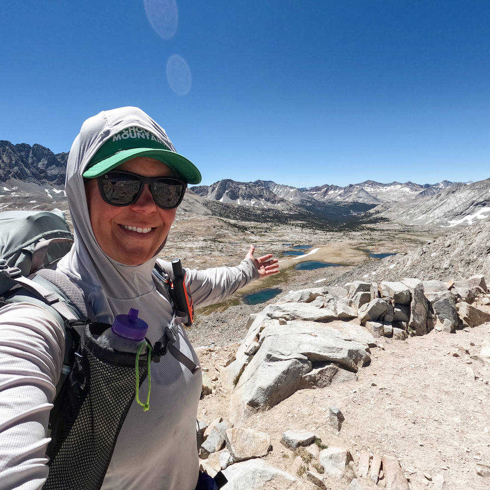 What are the 10 Essentials? Hiking Essentials for Hikers & Backpackers ...